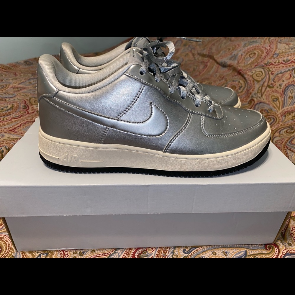 Used Nike Air Force 1 Se (Gs) (Silver) - Gem